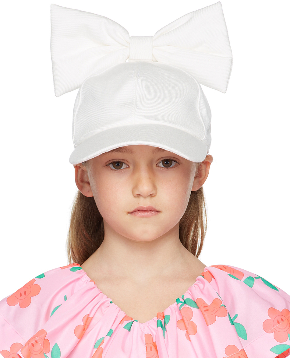 Kids White Bow & Buttons Cap by CRLNBSMNS on Sale