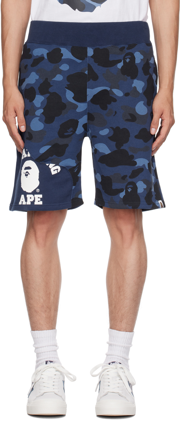 BAPE: Short bleu marine à motif camouflage et à image | SSENSE France