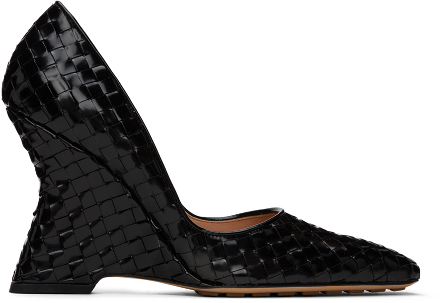 Bottega Veneta: Chaussures à talon compensé Comet noires | SSENSE France