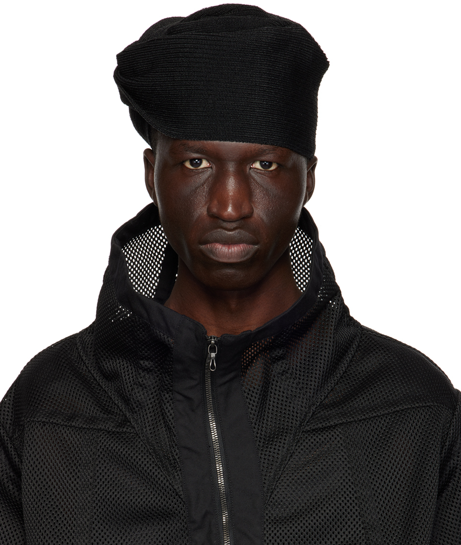 Julius: Black Knot Beanie | SSENSE Canada