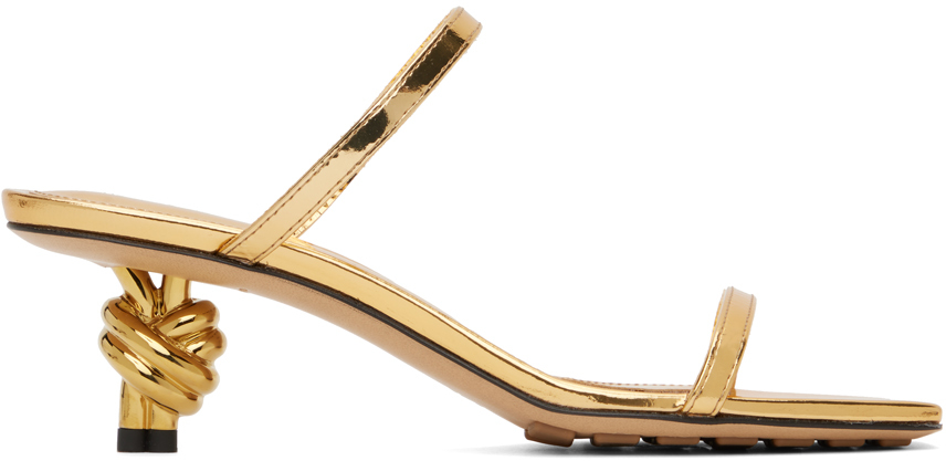 Bottega Veneta: Mules à talon à nœud emblématique dorées | SSENSE France