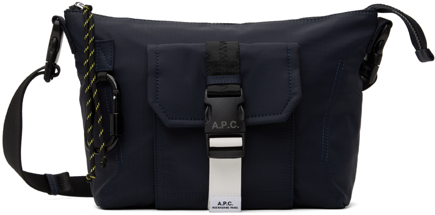 A.P.C.: Sac Trek bleu marine | SSENSE France