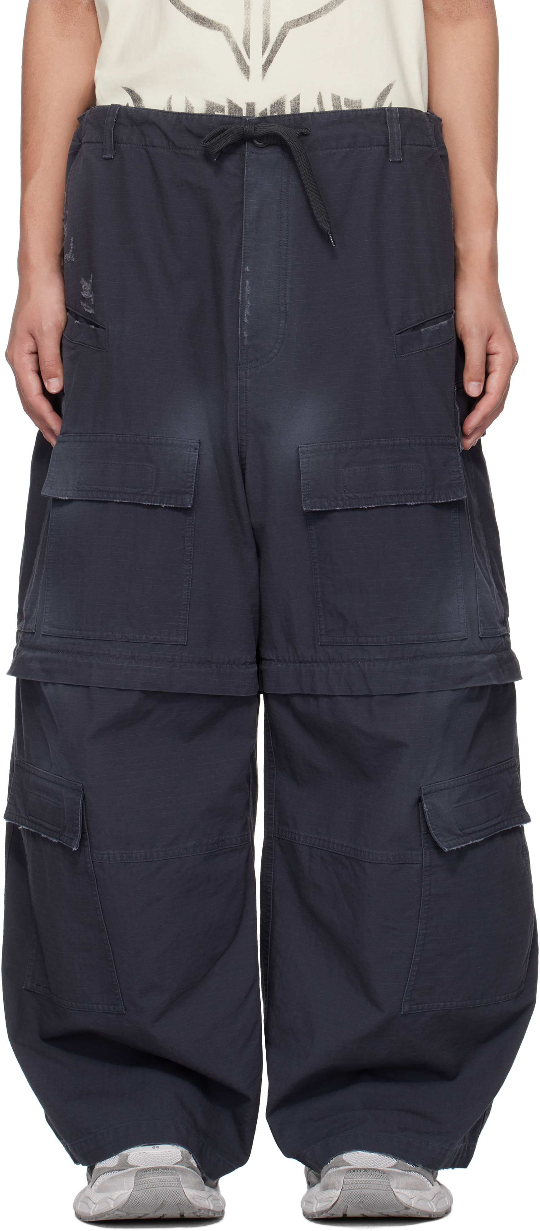 Balenciaga: Gray Large Cargo Pants | SSENSE Balenciaga: Gray Large Cargo Pants | SSENSE