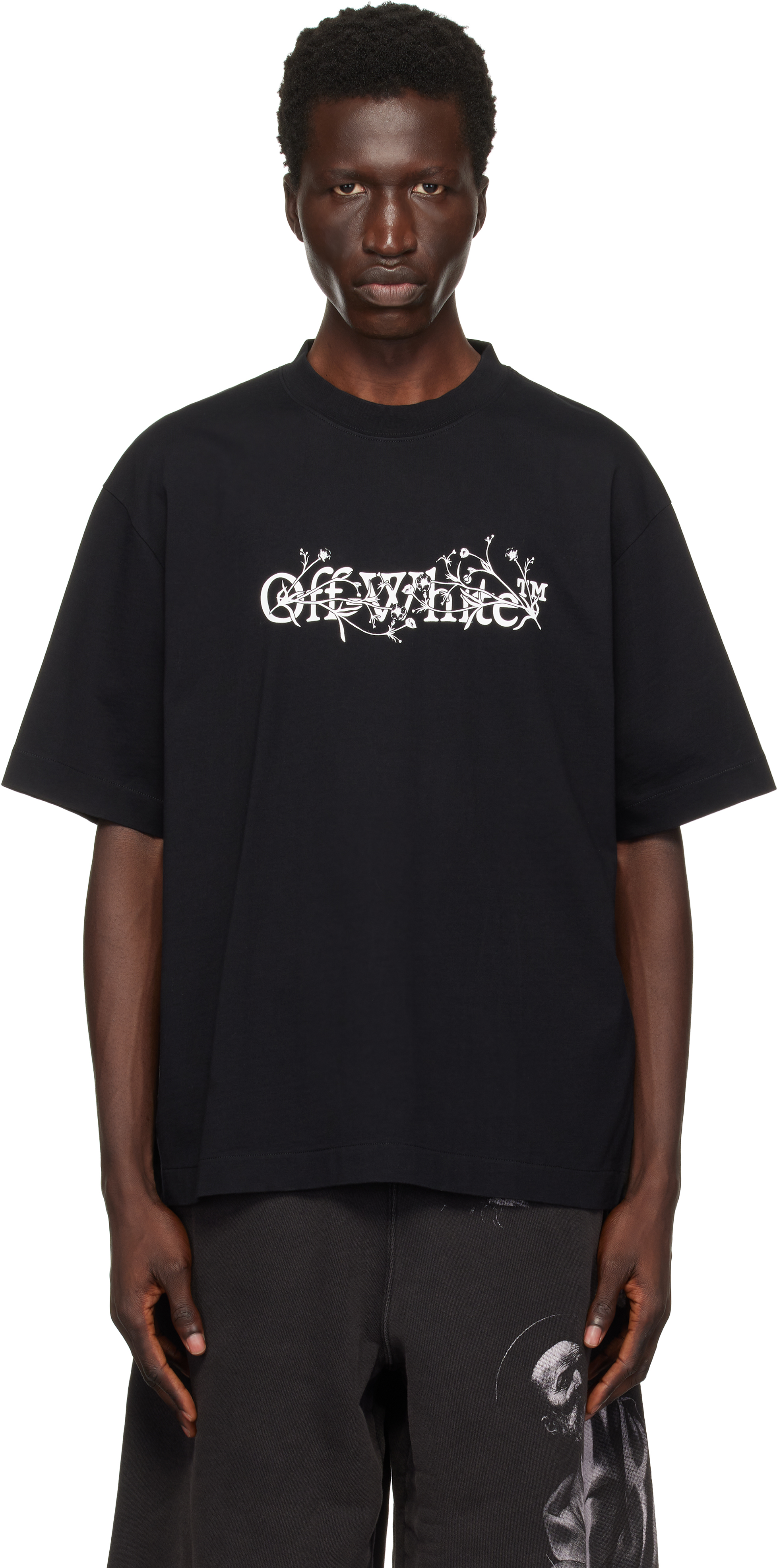 Off-White: ブラック Bookish Flower Skate Tシャツ | SSENSE 日本 Off-White: ブラック Bookish Flower Skate Tシャツ | SSENSE 日本