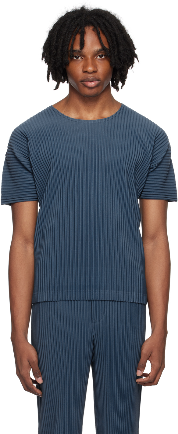 HOMME PLISSÉ ISSEY MIYAKE: Blue Color Pleats T-Shirt | SSENSE