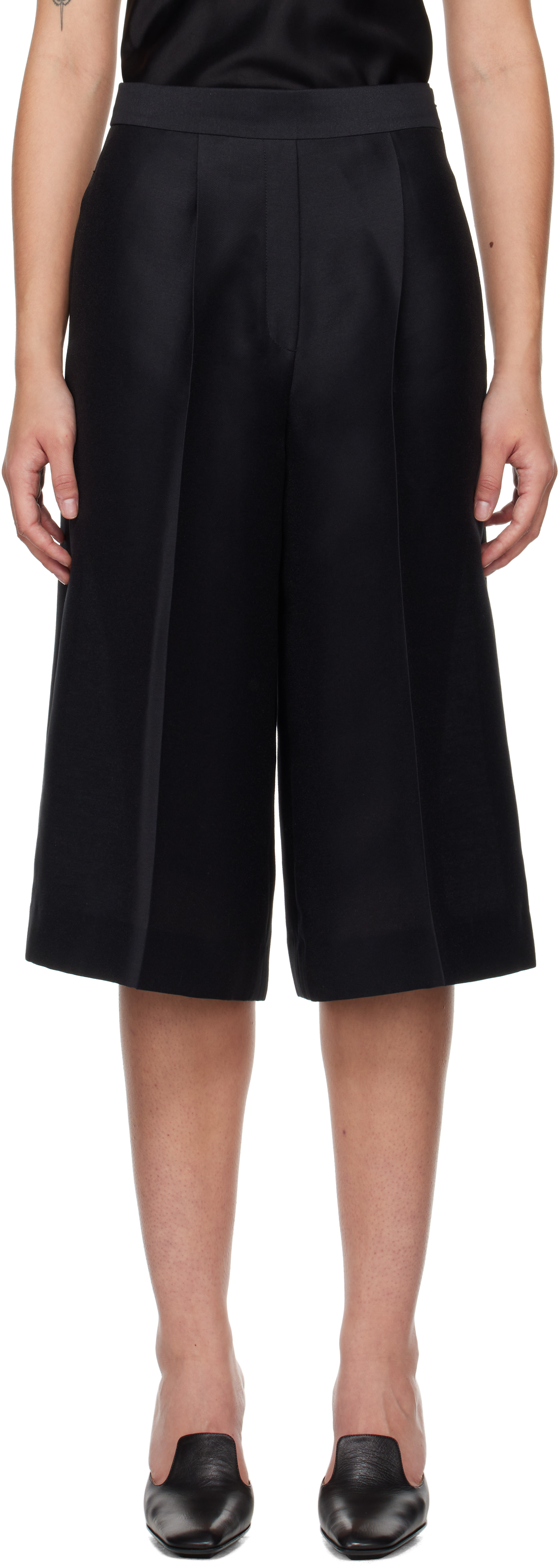 GIA STUDIOS: Black Corine Shorts | SSENSE